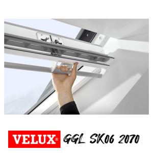 Velux Windows GGL SK06 2070 Manual White Painted Centre Pivot ...